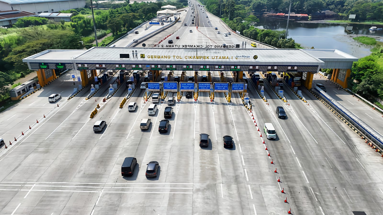 Pembayaran Nirsentuh Jalan Tol Dimulai Bertahap Akhir Tahun 2024